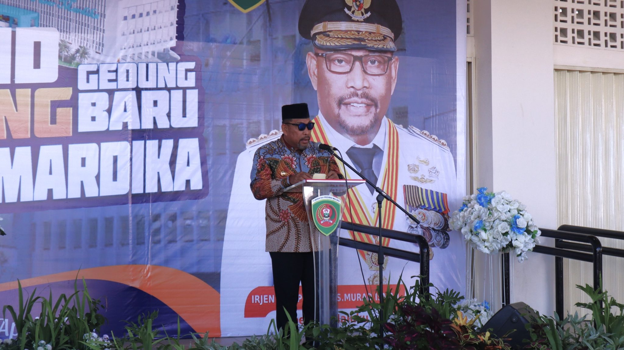 GEDUNG BARU PASAR MARDIKA AMBON RESMI BEROPERASI - Media Center